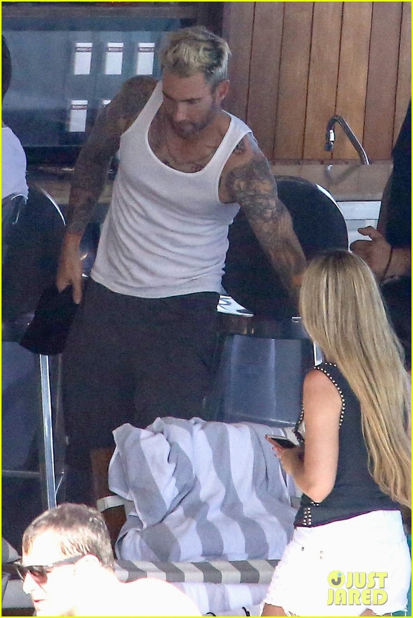 Adam Levine Had an 'Unforgettable Experience' in Brazil : Photo 3611362 ...