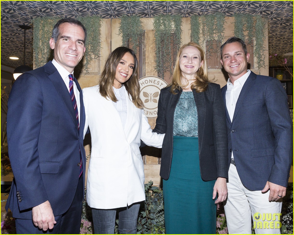 Jessica Alba Celebrates Honest Company's New Headquarters!: Photo ...