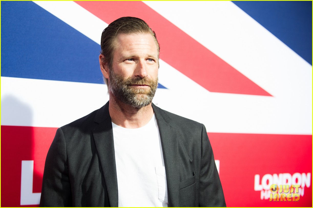 Gerard Butler Does an Interview with Google Autocomplete!: Photo ...