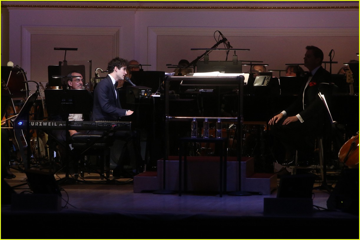 Darren Criss Sings 'Rent' Duet at 'Broadway Today' Benefit Concert ...