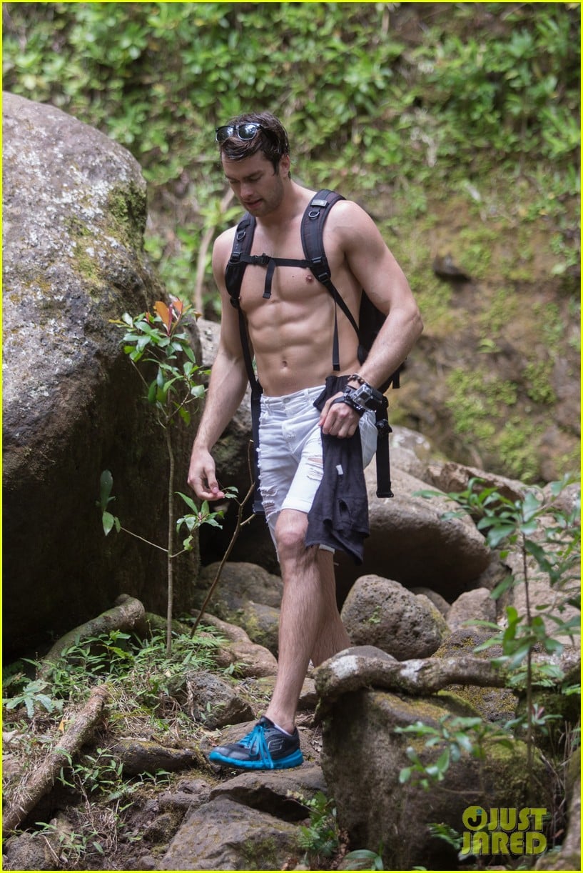 The Bold and the Beautiful's Pierson Fode Shows His Ripped Shirtless ...