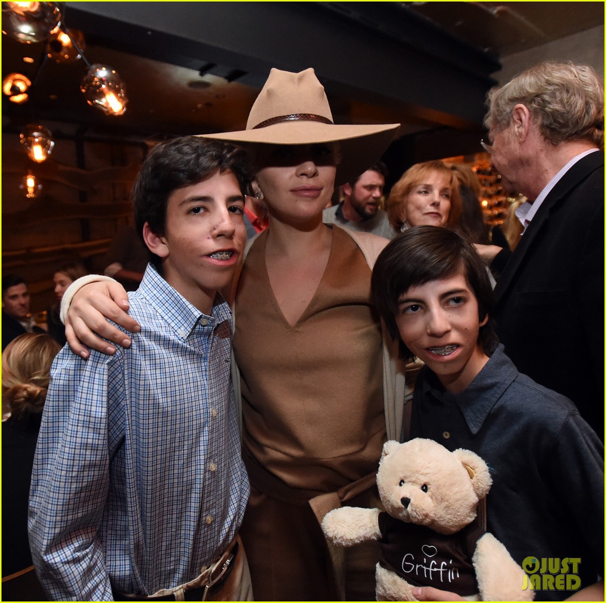 Lady Gaga & Taylor Kinney Couple Up for Charity Ski Event!: Photo ...