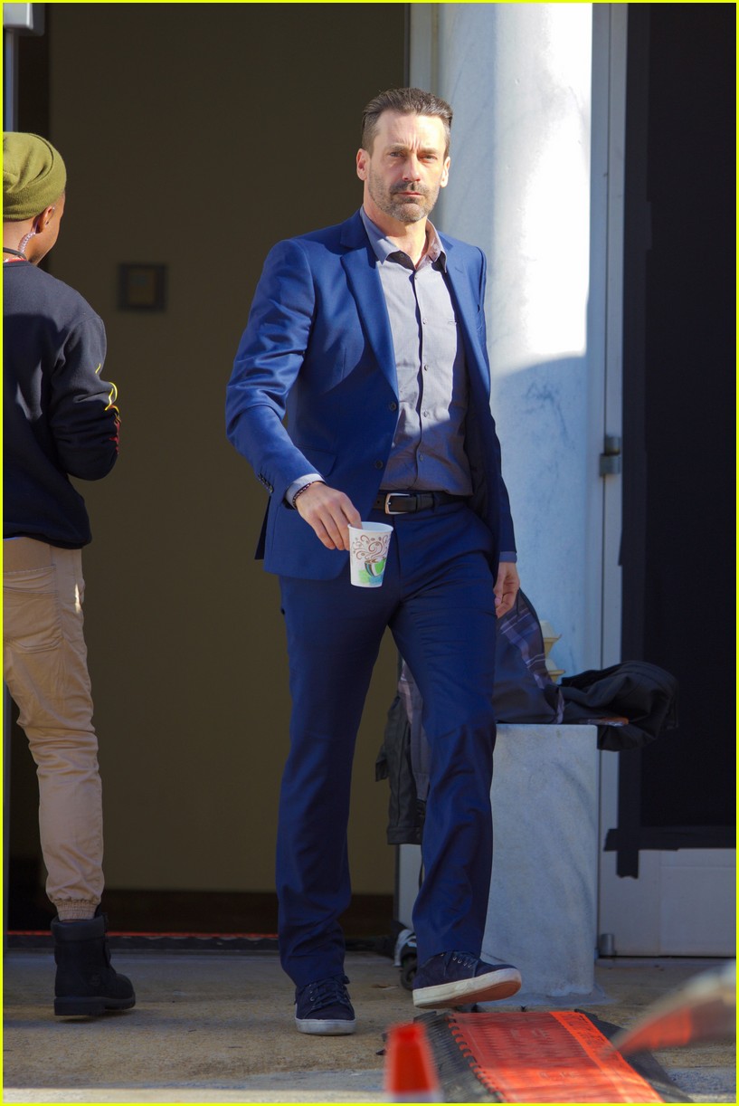 Jon Hamm Sports Neck Tattoo While Filming 'Baby Driver' With Jamie Foxx: Photo 3598690 | Jamie ...