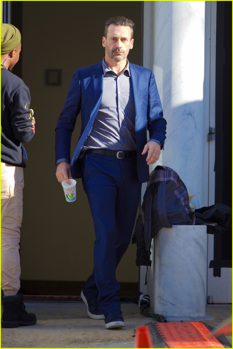 Jon Hamm Sports Neck Tattoo While Filming 'Baby Driver' With Jamie Foxx: Photo 3598705 | Jamie ...