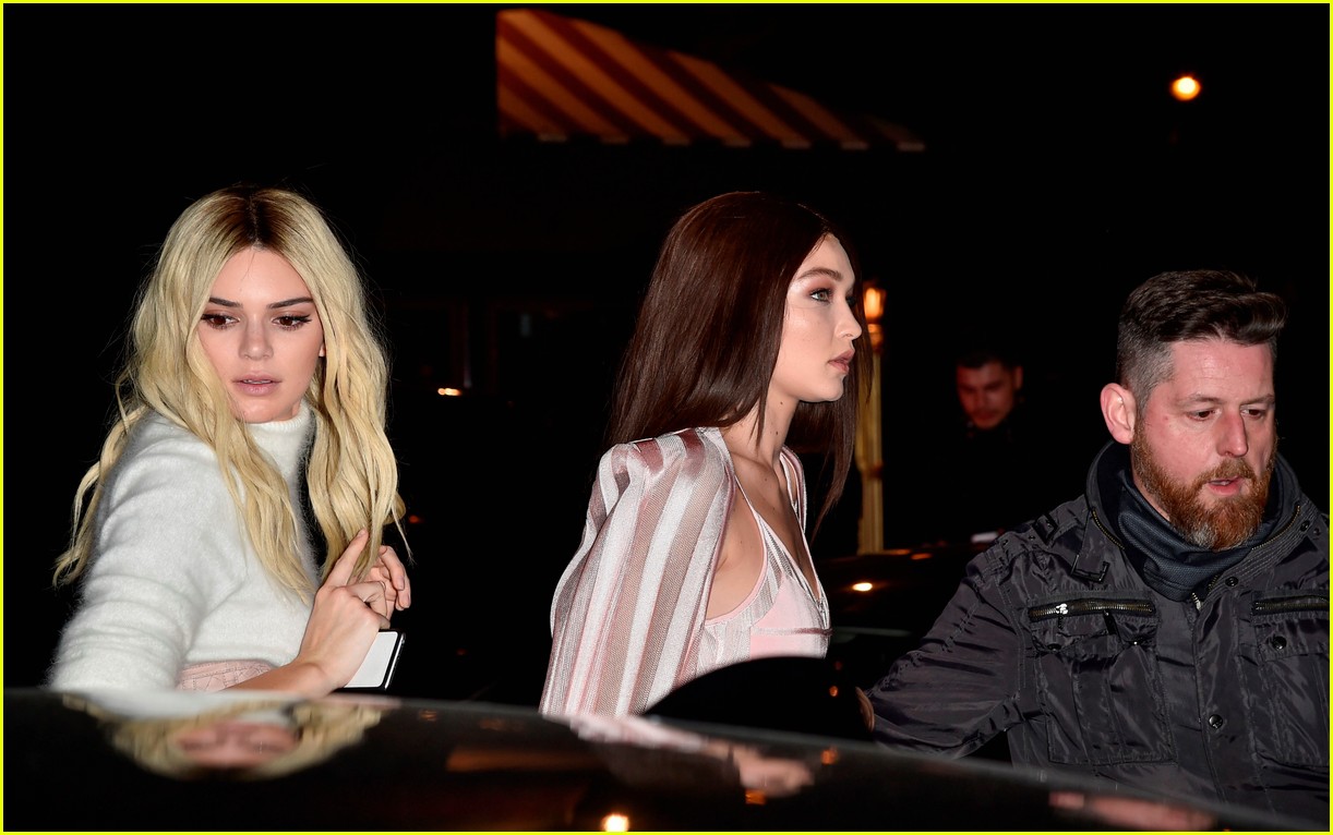 Kendall Jenner Fights Back Against Pushy Photographer After Balmain ...