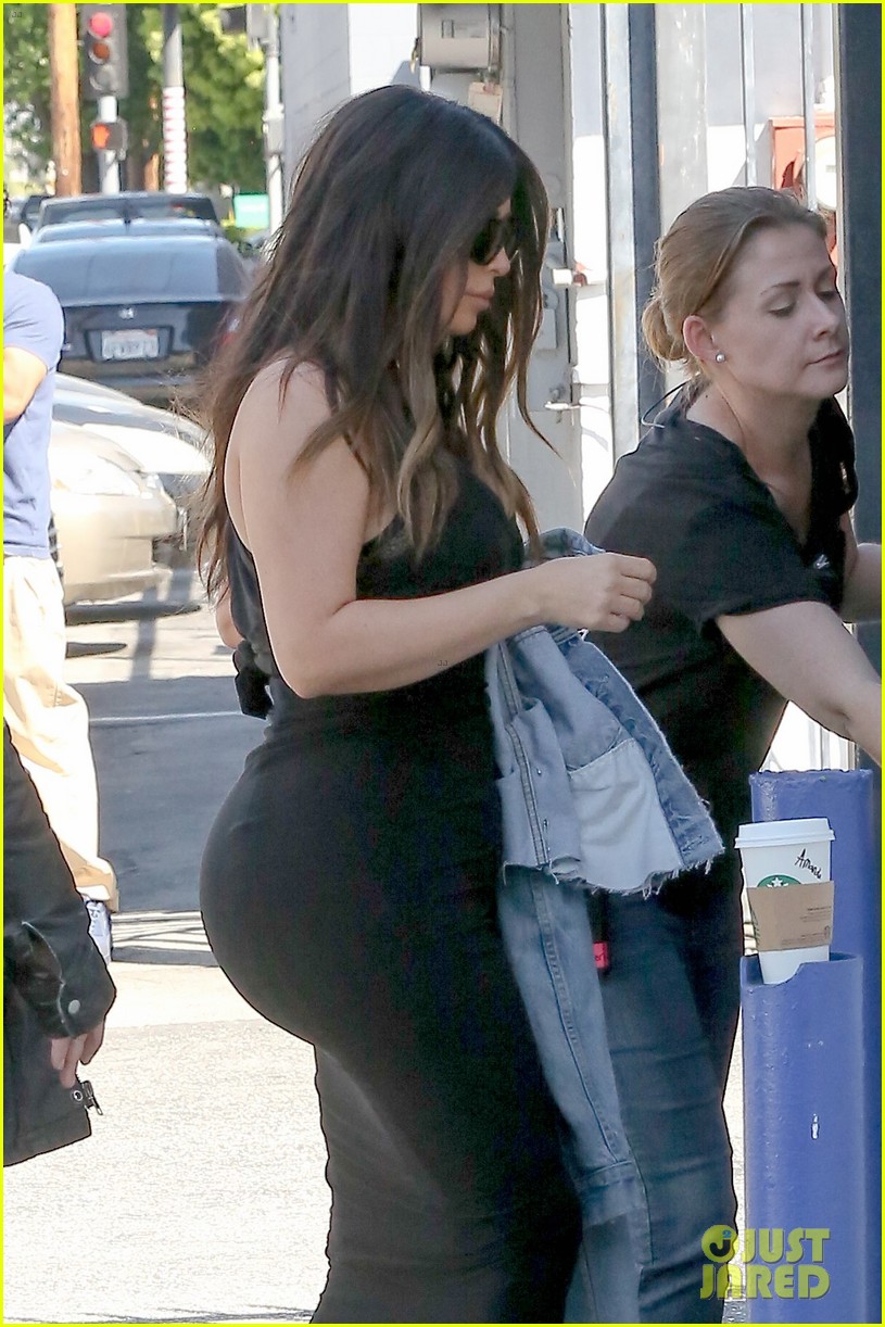 Kim Kardashian Reveals How She Lost 42 Lbs. of Baby Weight: Photo ...