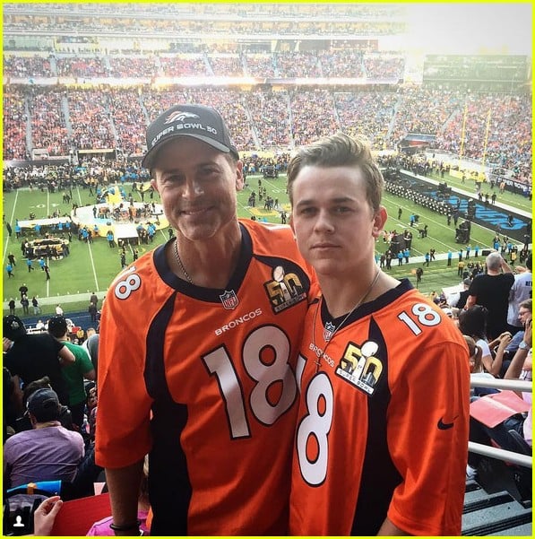 Rob Lowe Posts a Shirtless Selfie on His 52nd Birthday!: Photo 3608877 ...