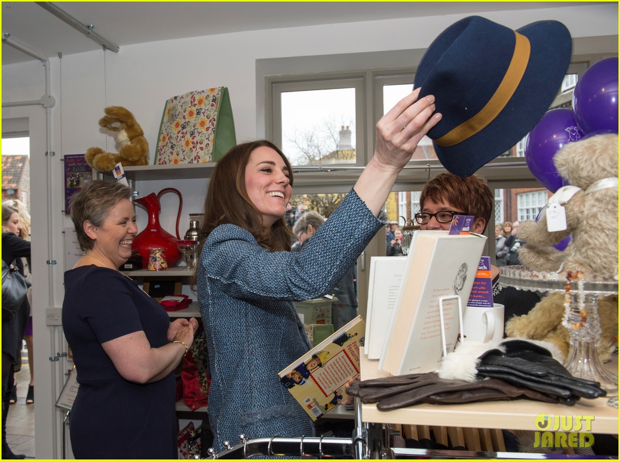 Kate Middleton Officially Opens Charity Shops in London: Photo 3609057 ...