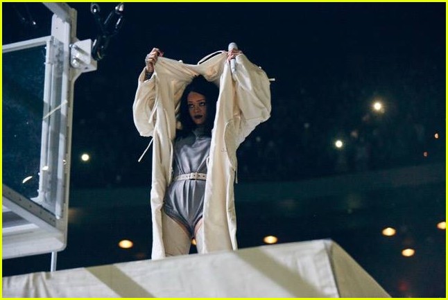 Rihanna's 'Anti' Tour Opening Night Photos Revealed!: Photo 3605867 ...