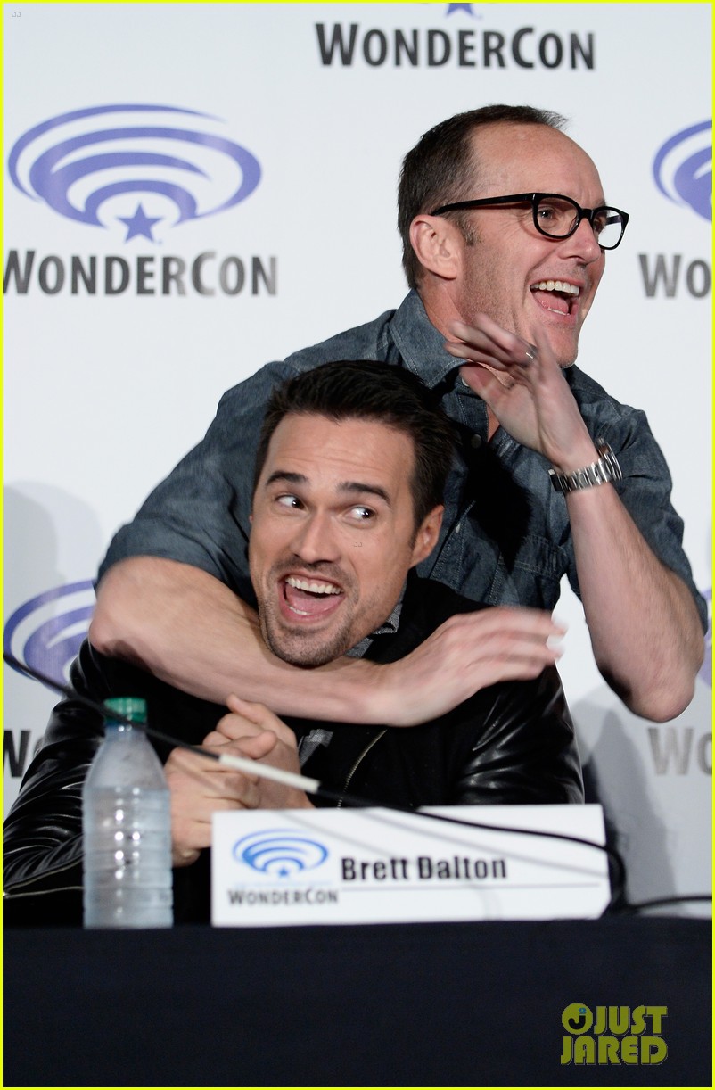 Chloe Bennet & Clark Gregg Hit 'Agents of SHIELD' Panel at WonderCon ...