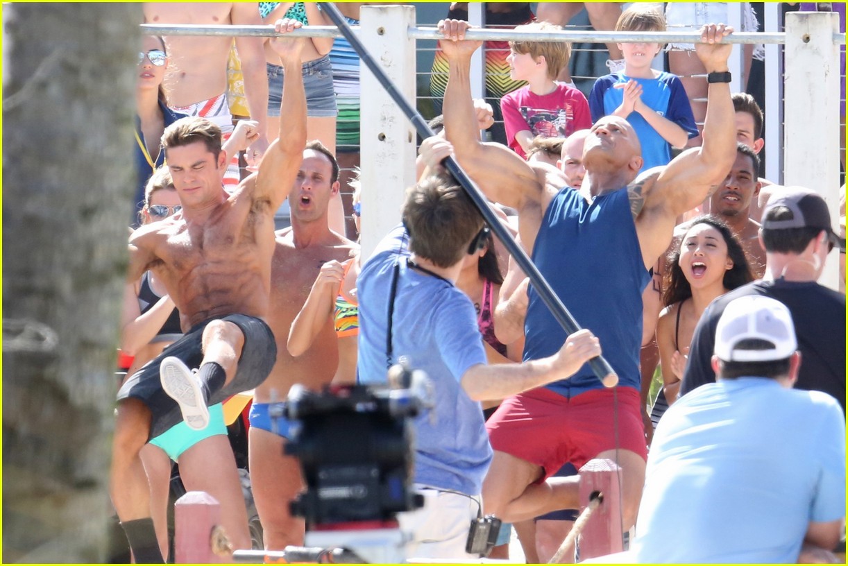 Zac Efron Takes On Dwayne Johnson in 'Baywatch' Pull Up Contest: Photo ...