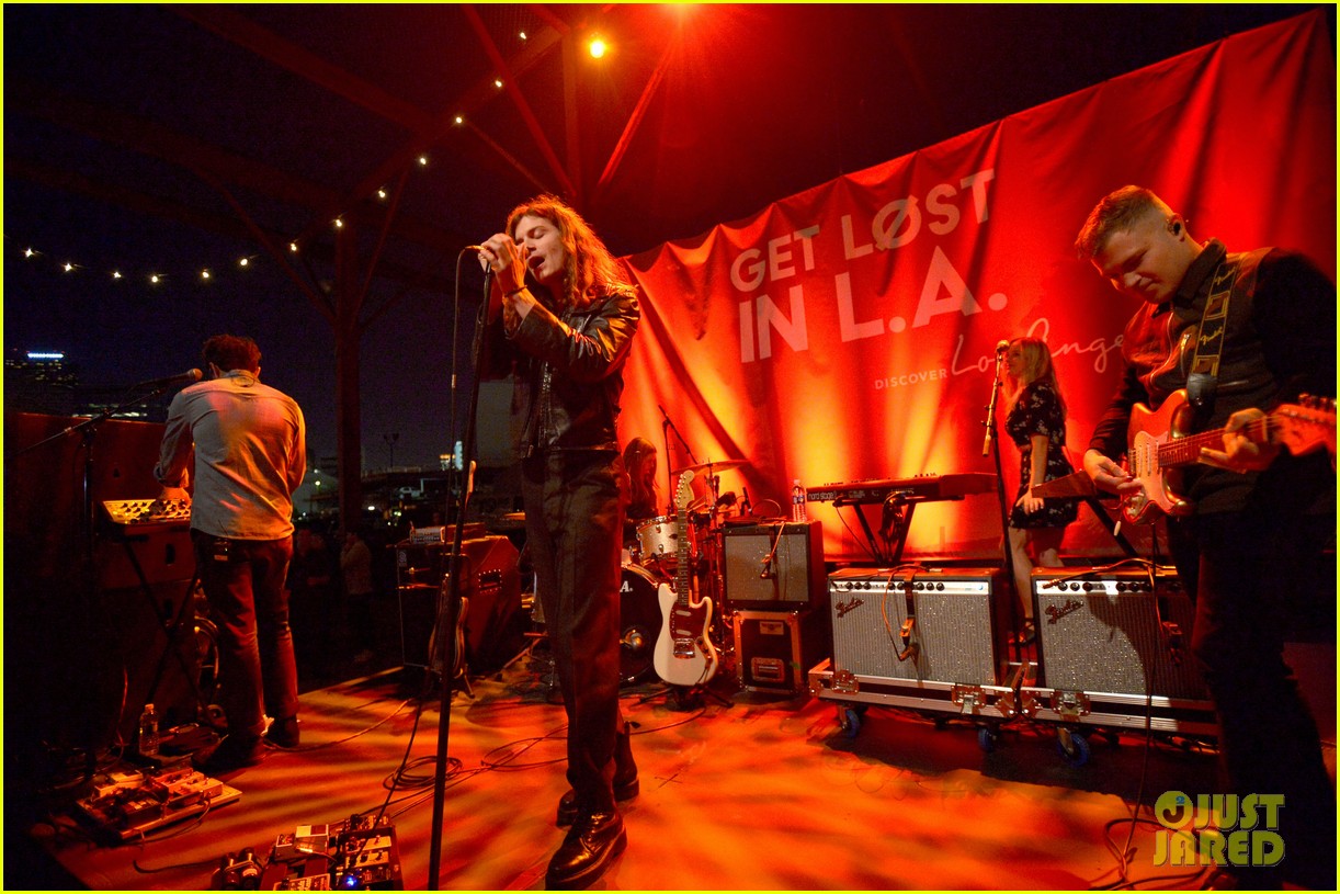 BØRNS Performs a Pop-Up Concert in a Crop Top: Photo 3642810 | Music ...