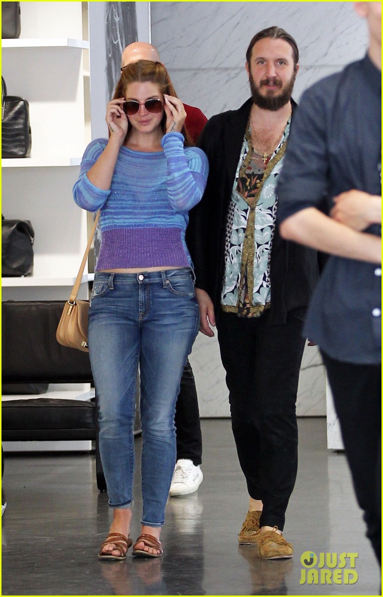 Lana Del Rey Visits Saint Laurent Amid Brand's New Leadership: Photo ...