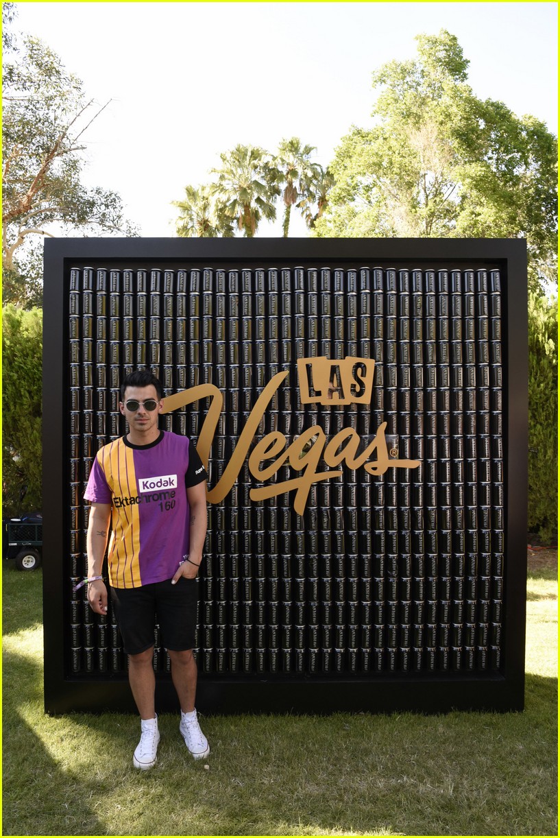 Ashley Graham Films Cameo in DNCE Music Video: Photo 3635637 | Joe ...