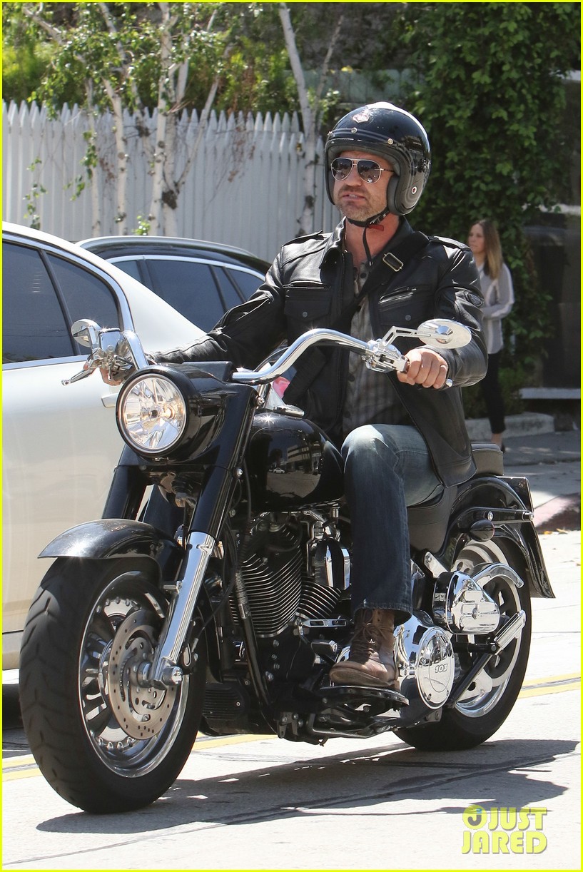 Gerard Butler Takes a Mid-Week Motorcycle Ride in WeHo: Photo 3636569 ...