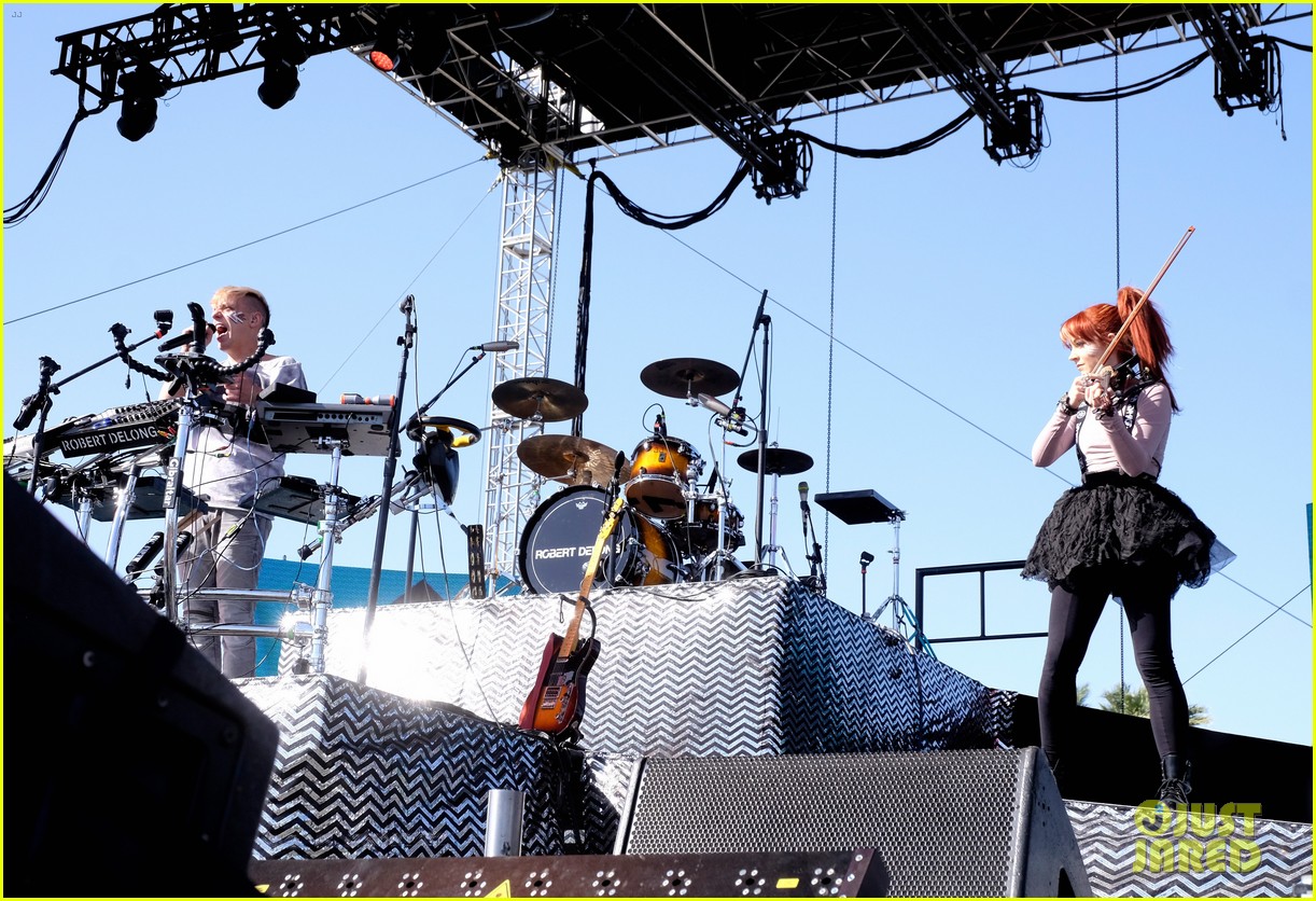 Ellie Goulding & BØRNS Open Coachella Weekend One!: Photo 3633018 ...