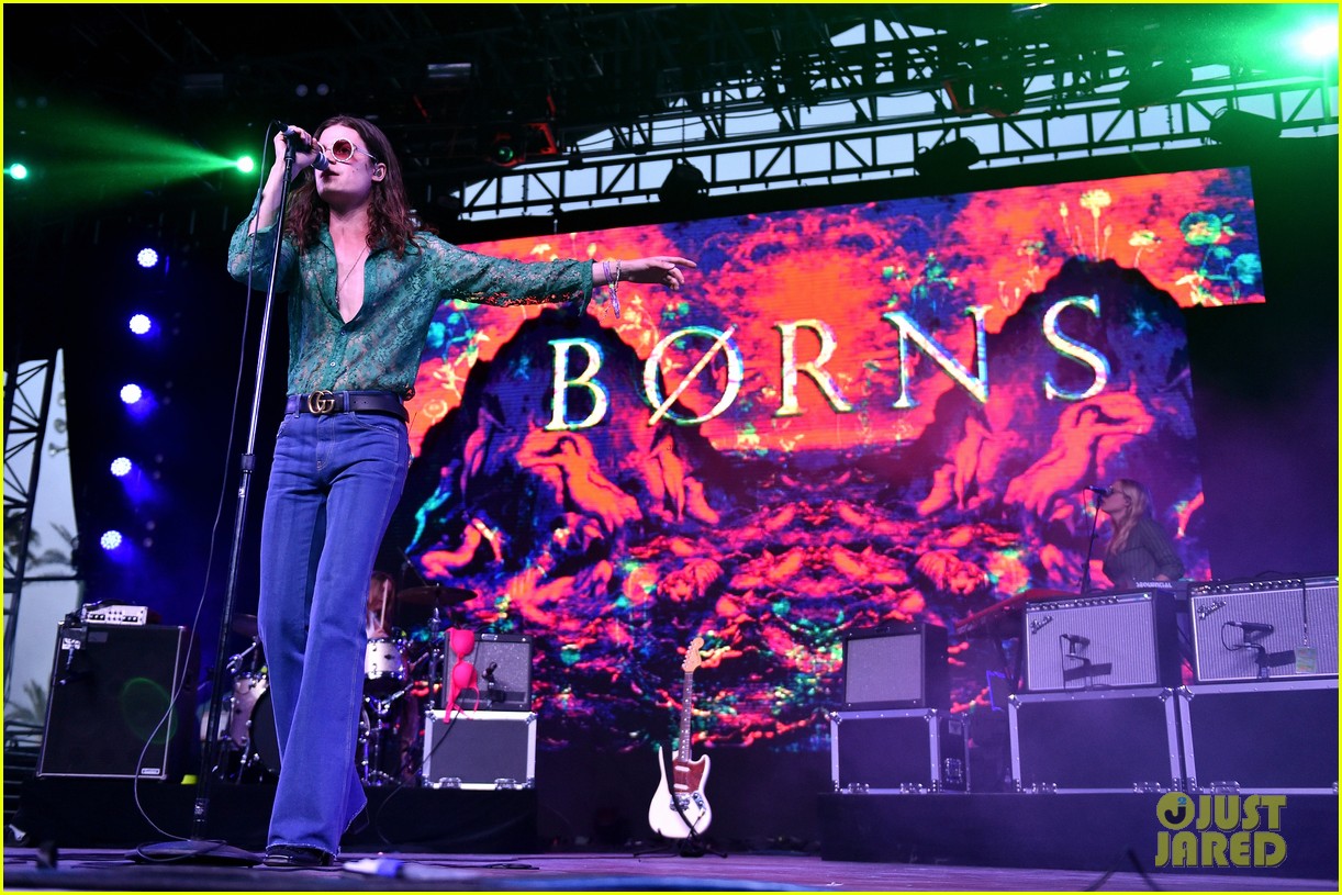 Ellie Goulding & BØRNS Open Coachella Weekend One!: Photo 3633019 ...