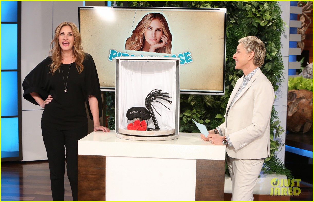 Julia Roberts Says Taylor Swift is No. 1 in Her House: Photo 3641772 ...