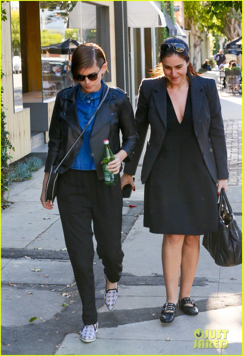 Kate Mara & Sister Rooney Write Open Letter to NY Blood Center: Photo ...