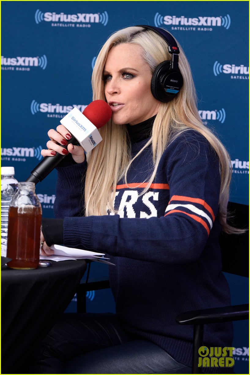 Jenny McCarthy & Donnie Wahlberg Say Their Football Rivalries Test ...