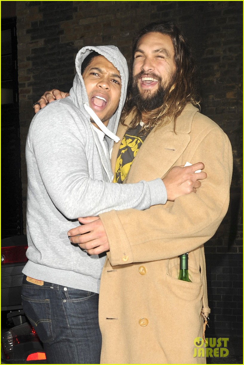 Jason Momoa Shows Off Insane Bod in Shirtless Workout Video: Photo ...