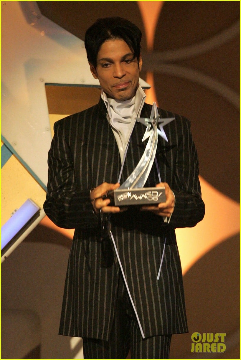 Prince Dead - Legendary Singer Dies at 57: Photo 3637064 | Prince, RIP ...