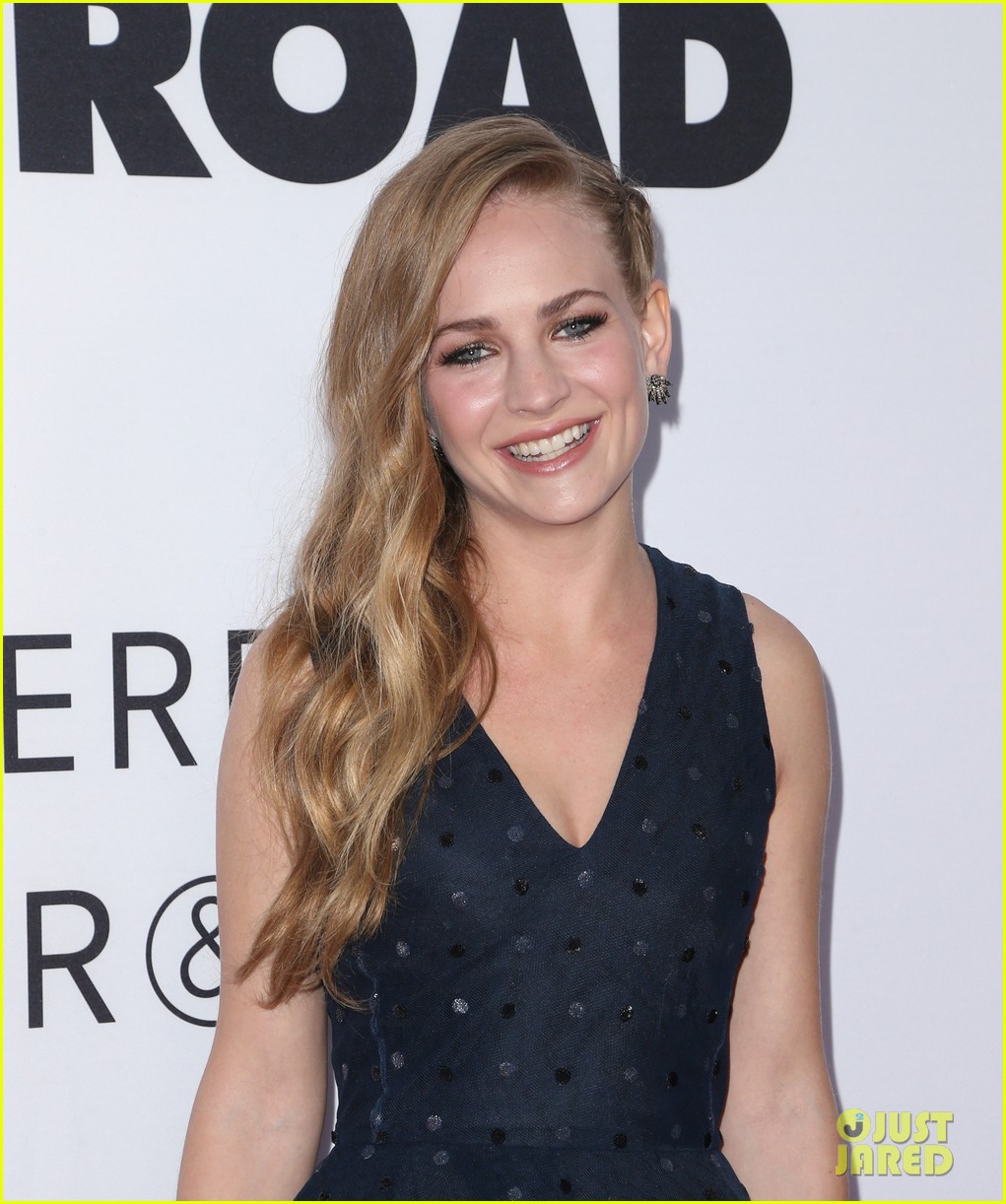 Shay Mitchell & Britt Robertson Premiere Their New Film 'Mother's Day ...