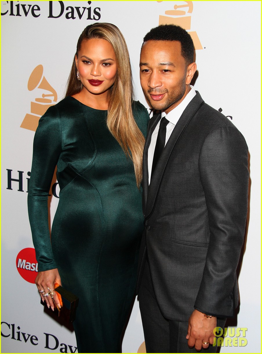 Chrissy Teigen & John Legend Welcome Baby Girl Luna Simone: Photo ...