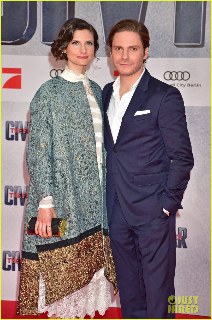 Emily VanCamp Says 'Civil War' is Marvel's Biggest Movie Yet: Photo ...