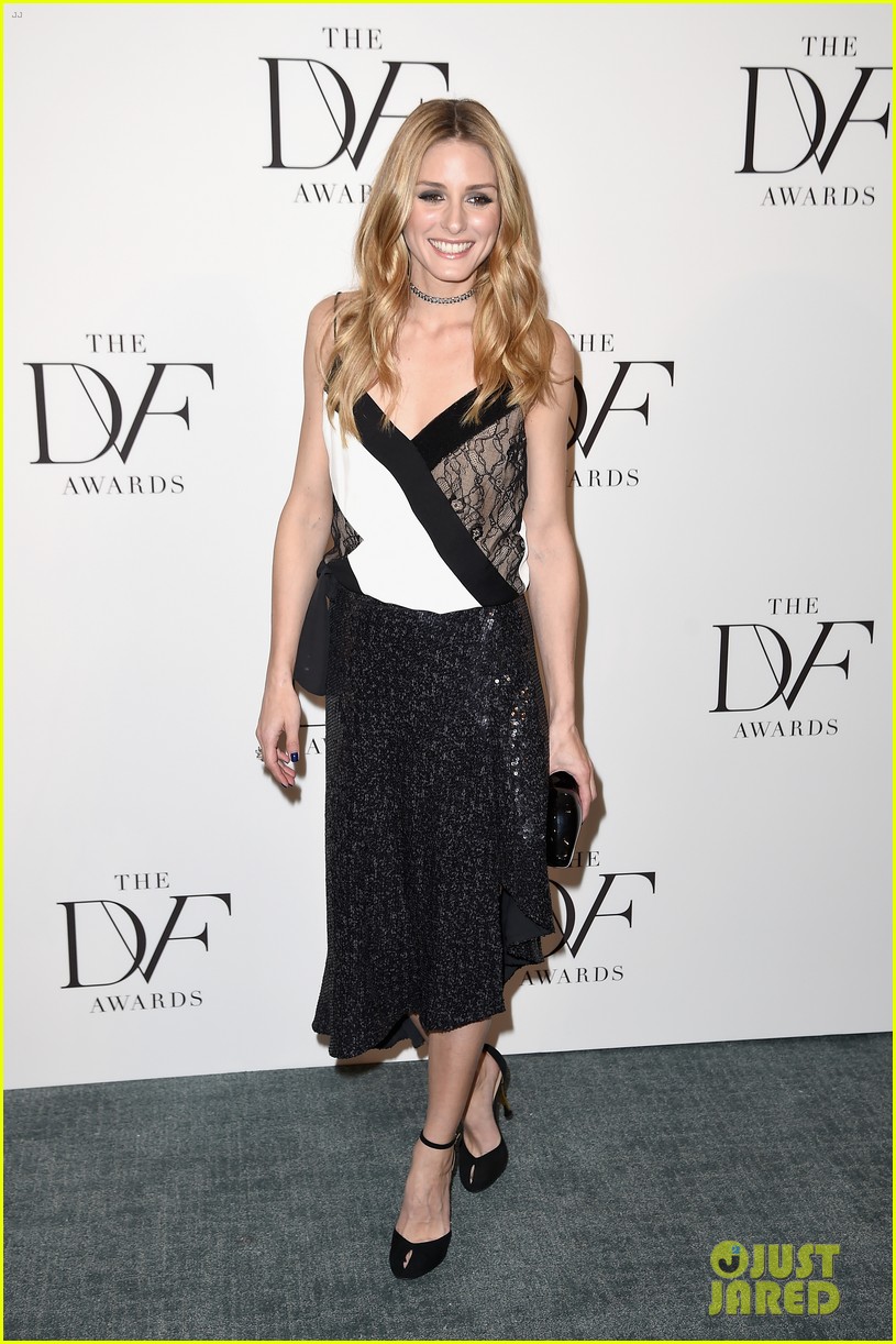 Allison Williams Finds Sisterhood at DVF Awards: Photo 3626101 | Diane ...