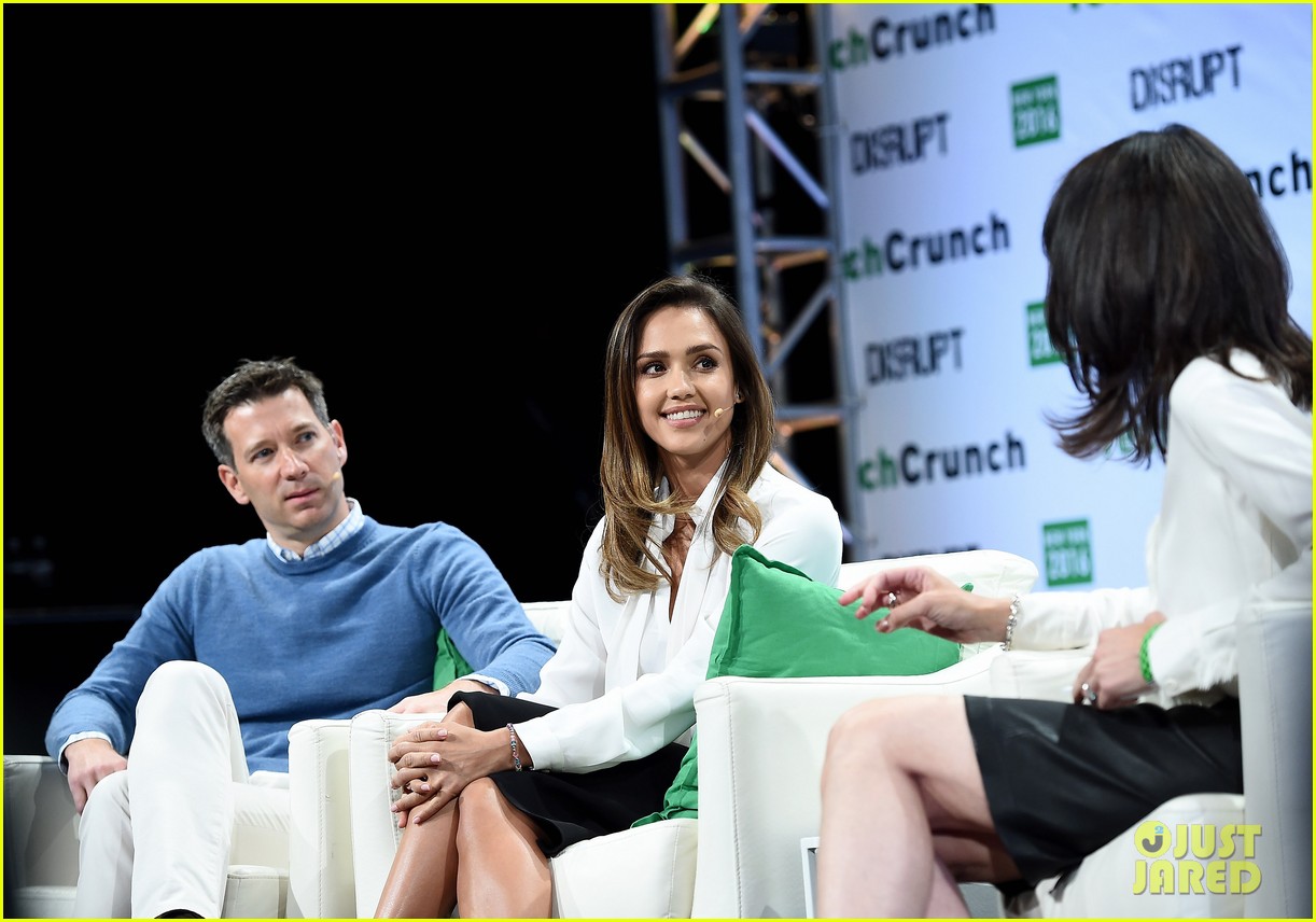 Jessica Alba Talks The Honest Company at TechCrunch 2016: Photo 3652999 ...