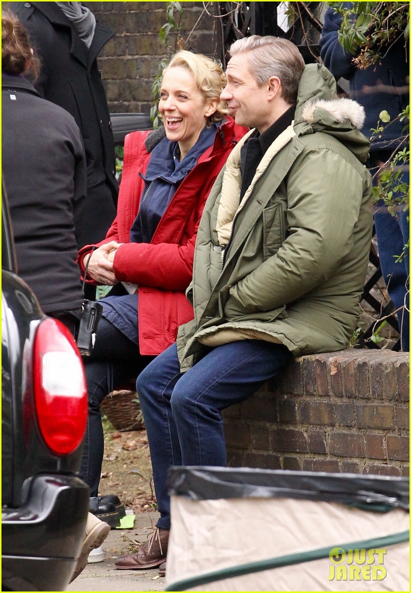 Benedict Cumberbatch Makes a Friend on 'Sherlock' Set: Photo 3649171 ...