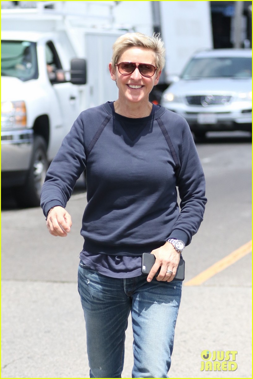Ellen DeGeneres Shows Off Her Contagious Smile: Photo 3644554 | Ellen ...