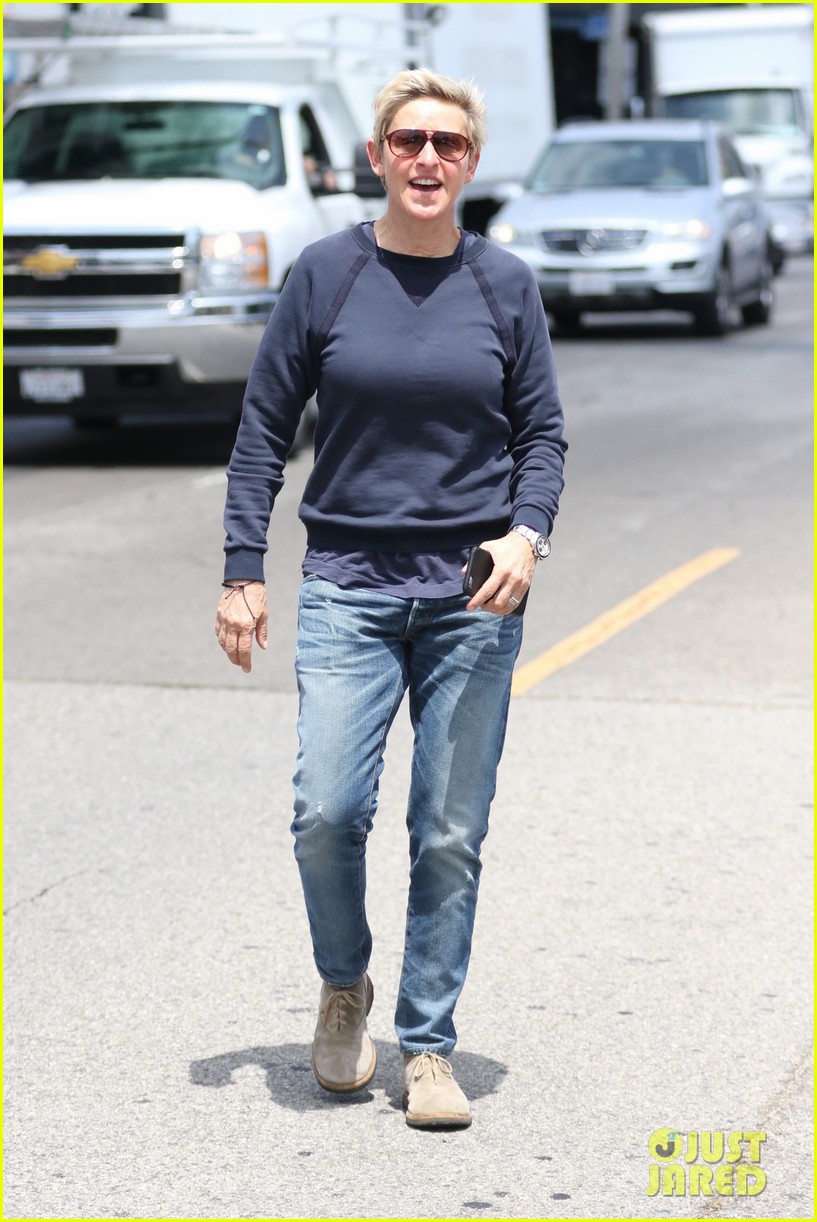 Ellen DeGeneres Shows Off Her Contagious Smile: Photo 3644558 | Ellen ...