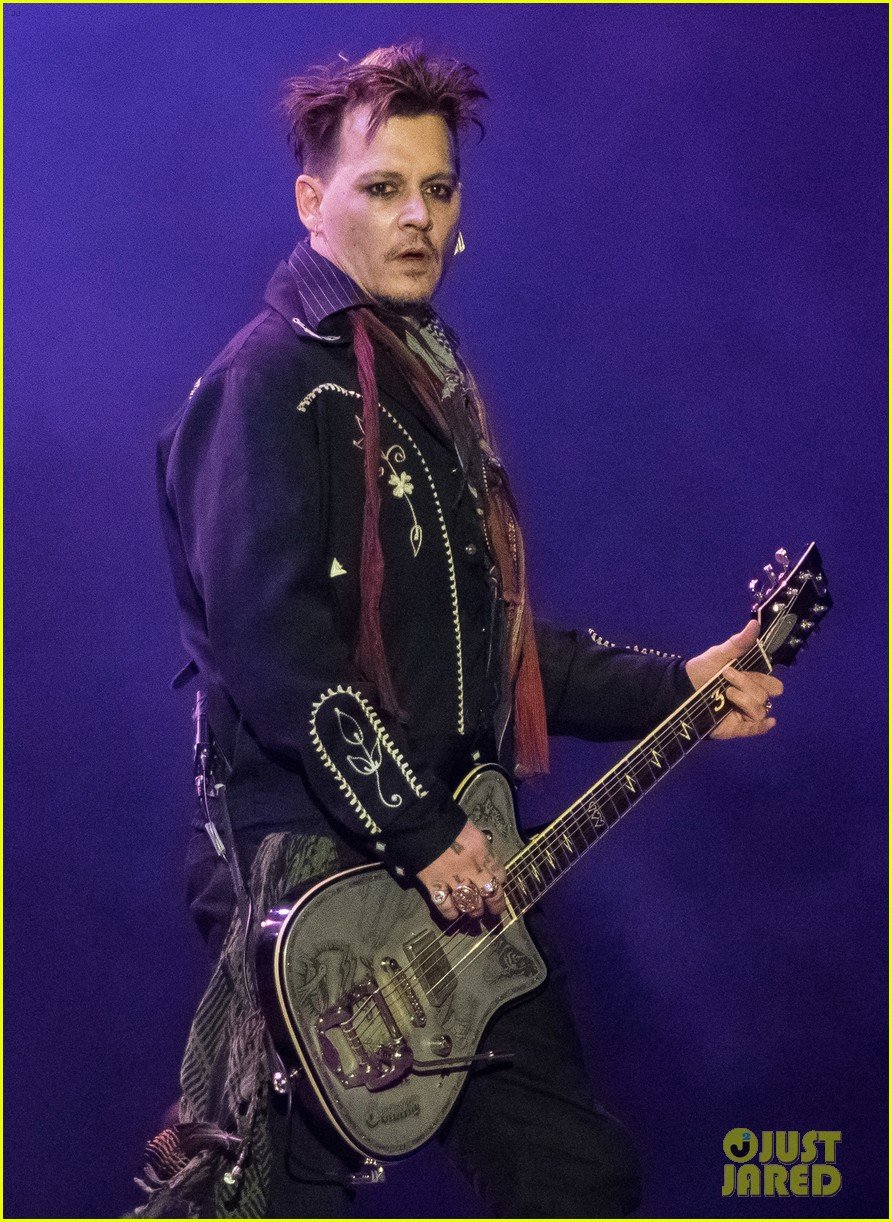 Johnny Depp's First Wife Reportedly Says She's On His Side: Photo ...