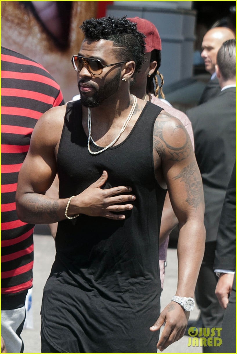Jason Derulo Bares His Huge Arm Muscles at Cannes: Photo 3657542 ...