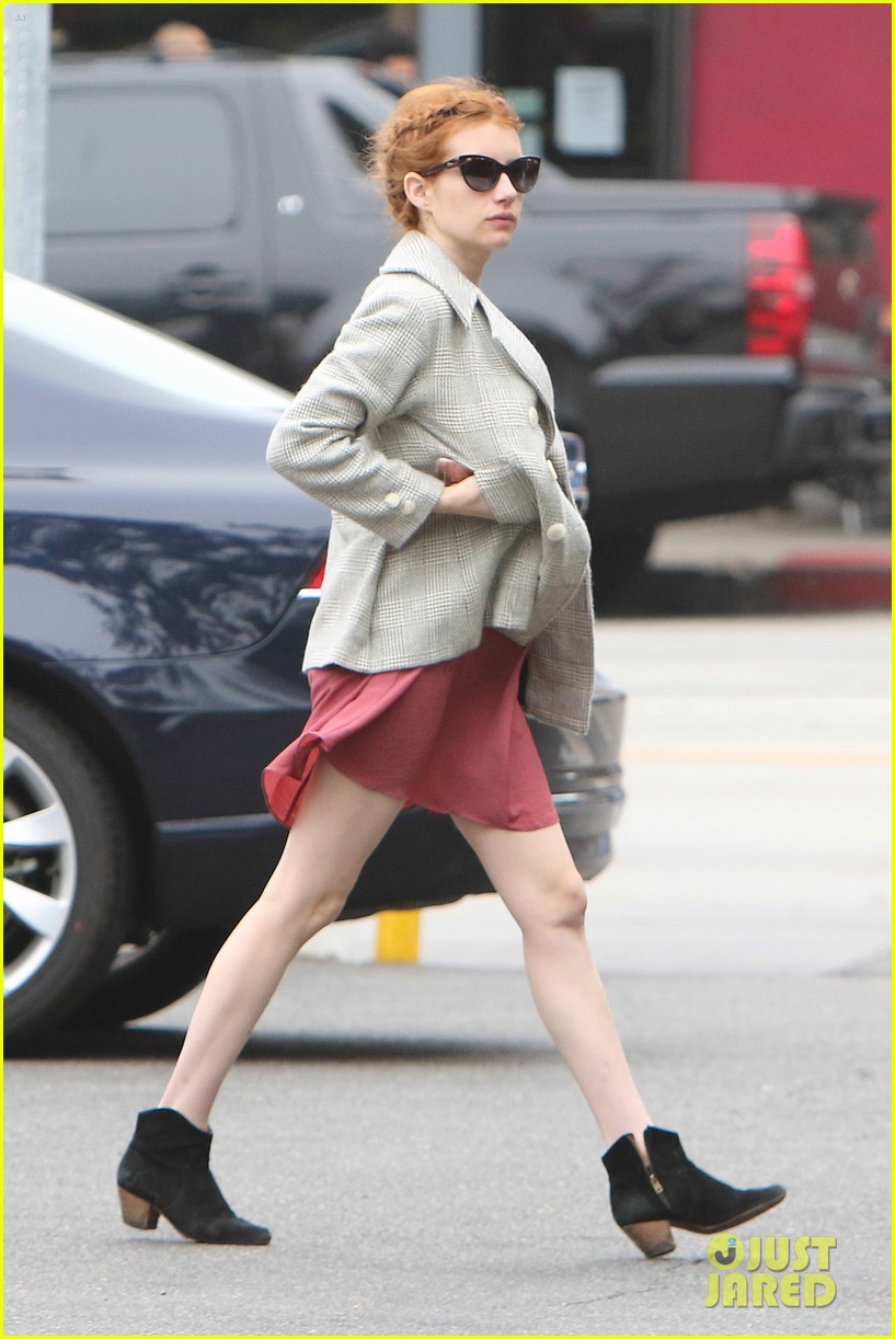 Emma Roberts Wears Her Met Gala Braids In Los Angeles: Photo 3647992 ...