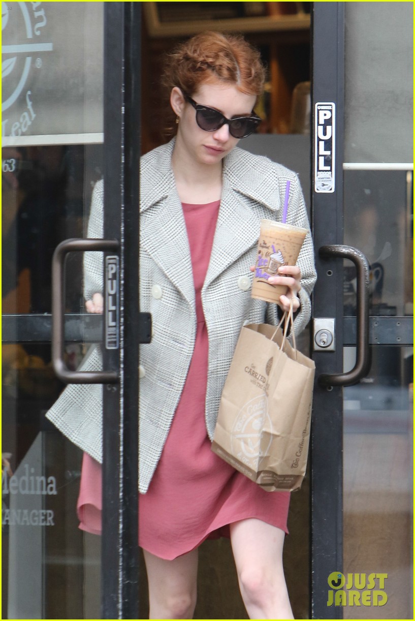 Emma Roberts Wears Her Met Gala Braids In Los Angeles: Photo 3647997 ...