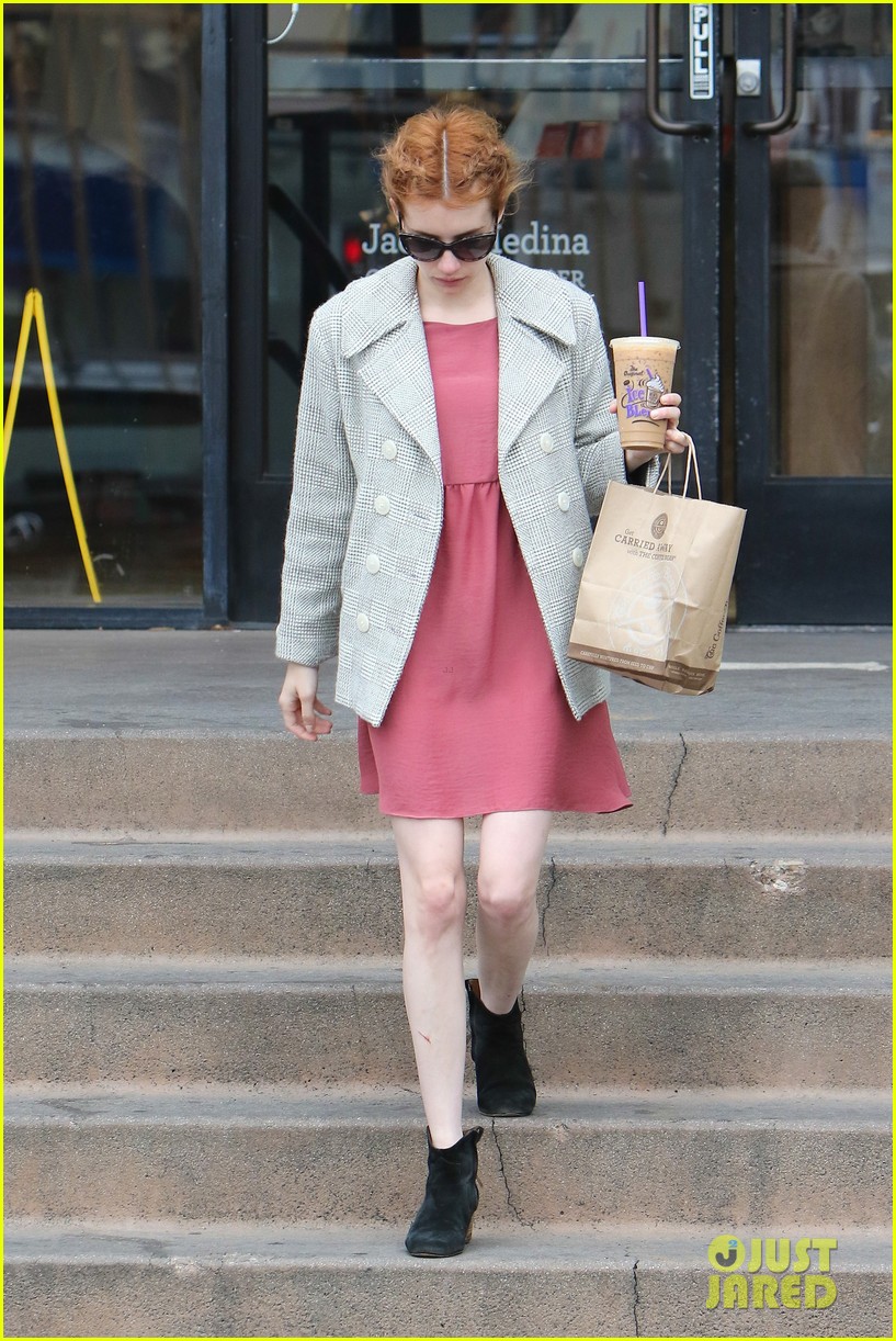 Emma Roberts Wears Her Met Gala Braids In Los Angeles: Photo 3648003 ...