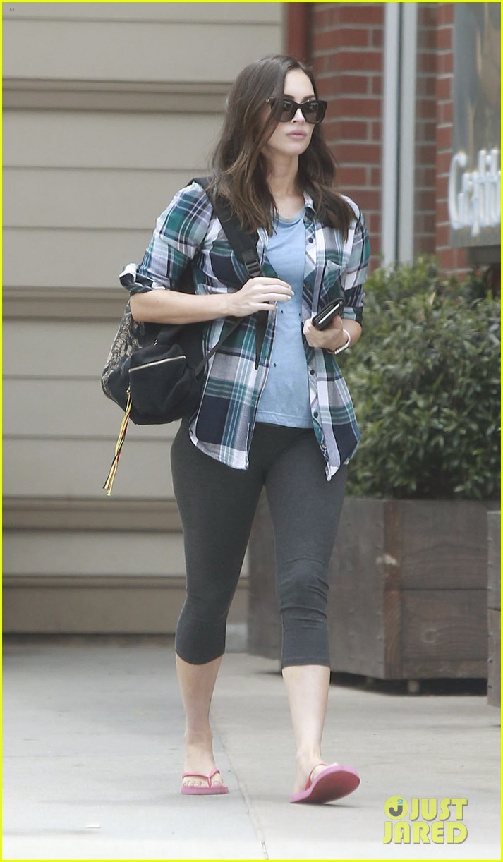 Photo Pregnant Megan Fox Celebrates 30th Birthday 07 Photo 3657812 Just Jared photo-pregnant-megan-fox-celebrates-30th-birthday-07-photo-3657812-just-jared