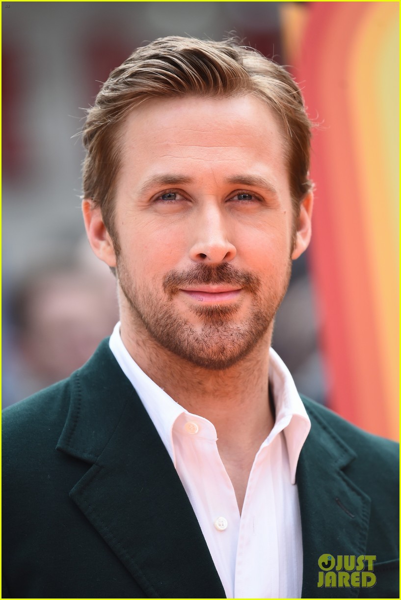 Ryan Gosling & Russell Crowe Goof Off at 'The Nice Guys' UK Premiere ...