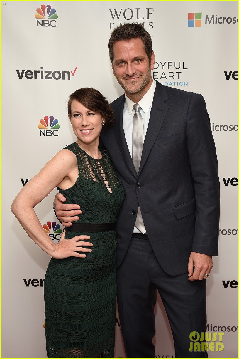 Mariska Hargitay Makes It A Family Affair At Joyful Revolution Gala ...