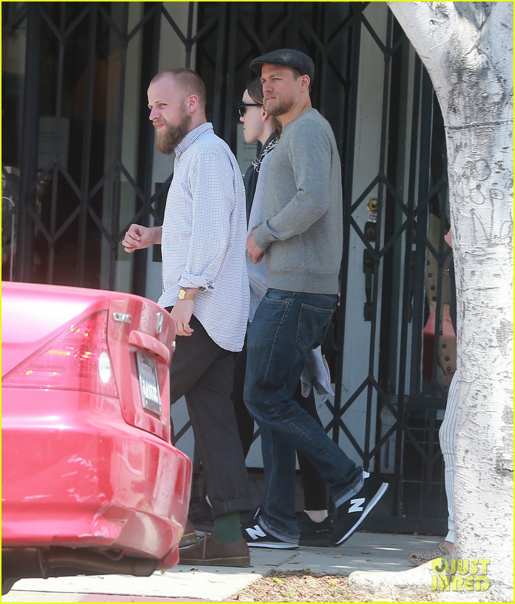 Charlie Hunnam Does Shopping & Breakfast with Girlfriend Morgana ...