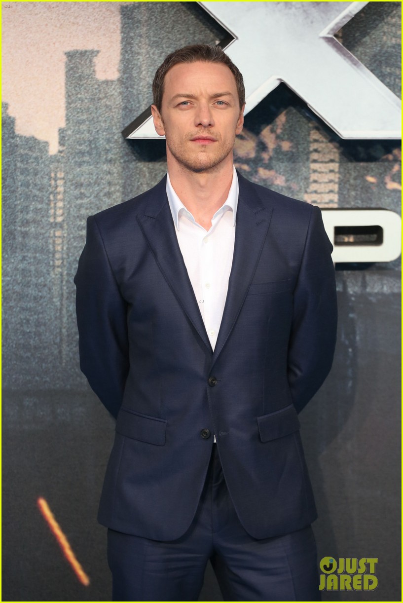 Olivia Munn & Oscar Isaac Premiere 'X-Men' with James McAvoy: Photo ...