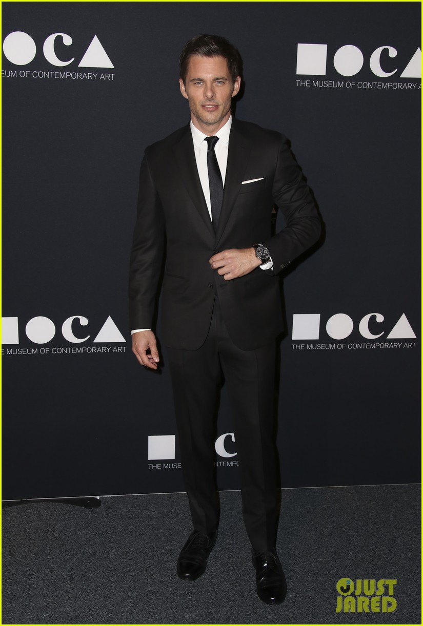 Elizabeth Olsen & Jeremy Renner to Reunite in Non-Marvel Movie!: Photo ...