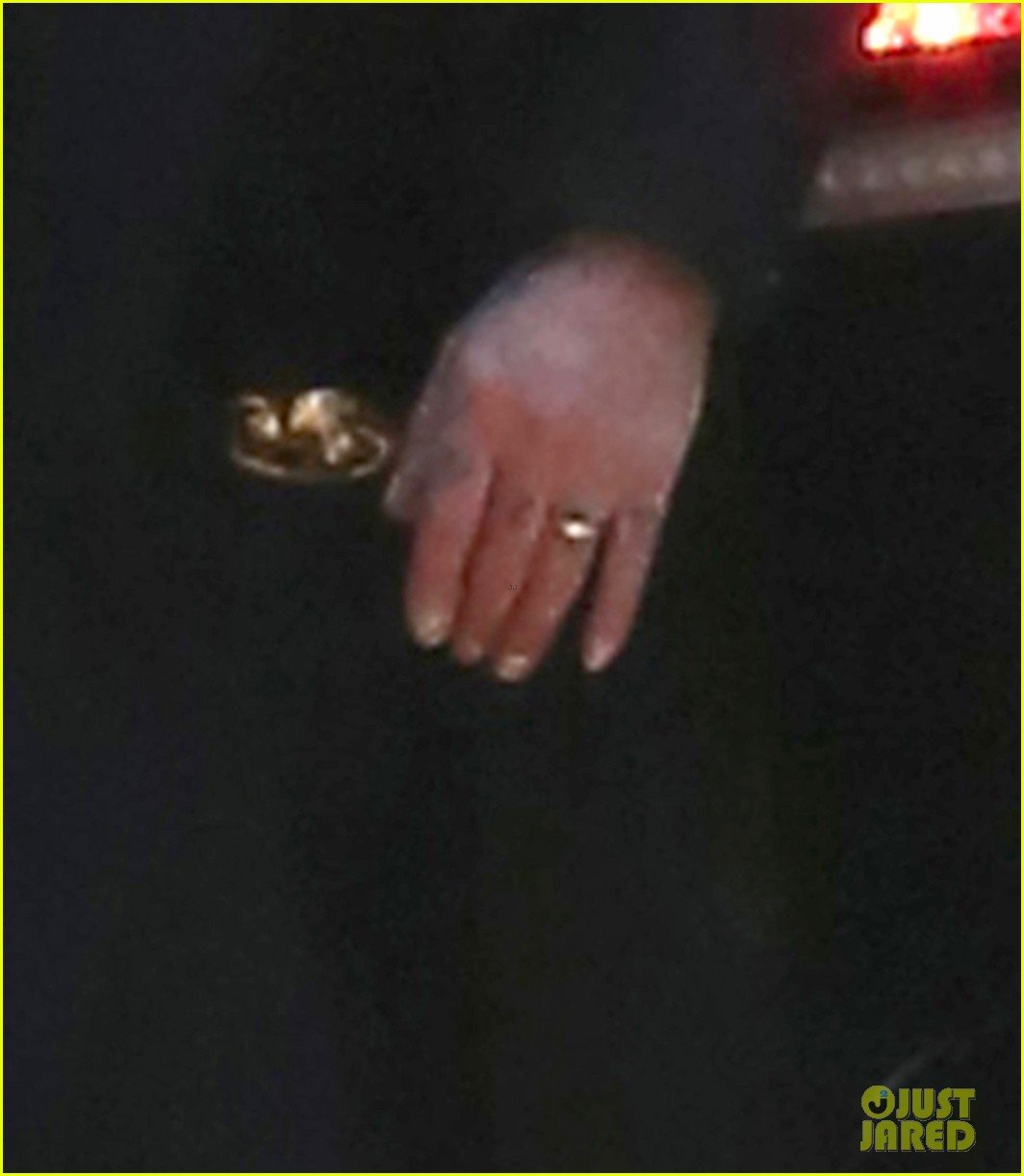 Photo: ozzy osbourne wedding ring medical building 05 | Photo 3653222 ...