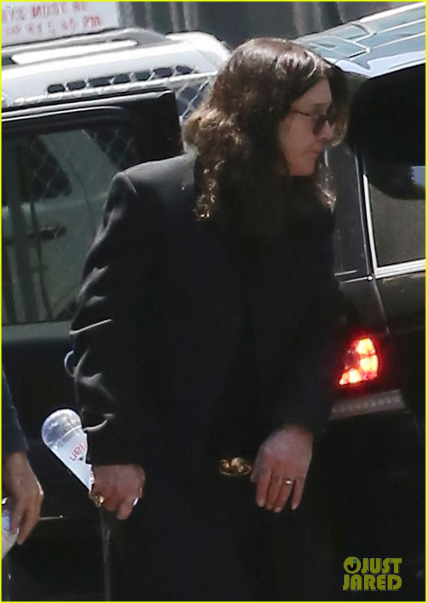 Ozzy Osbourne Wears Wedding Ring Amid Affair Rumors: Photo 3653223 ...