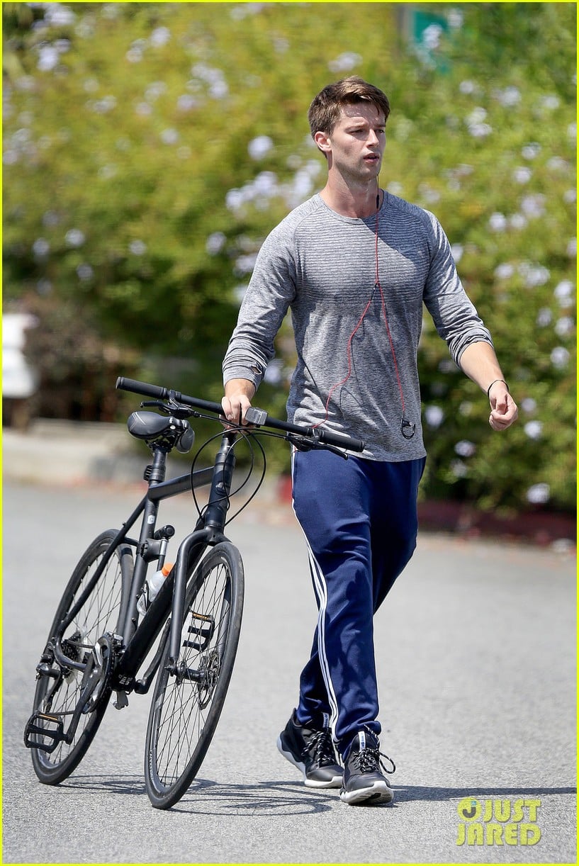 Patrick Schwarzenegger & Abby Champion Hit The Stairs For Weekend ...