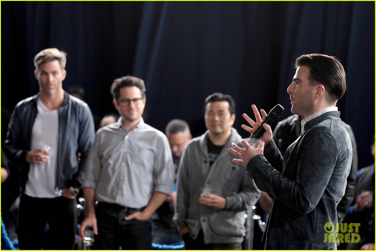 Chris Pine & Zachary Quinto Give the Vulcan Salute at 'Star Trek' Fan Event: Photo 3662411 ...