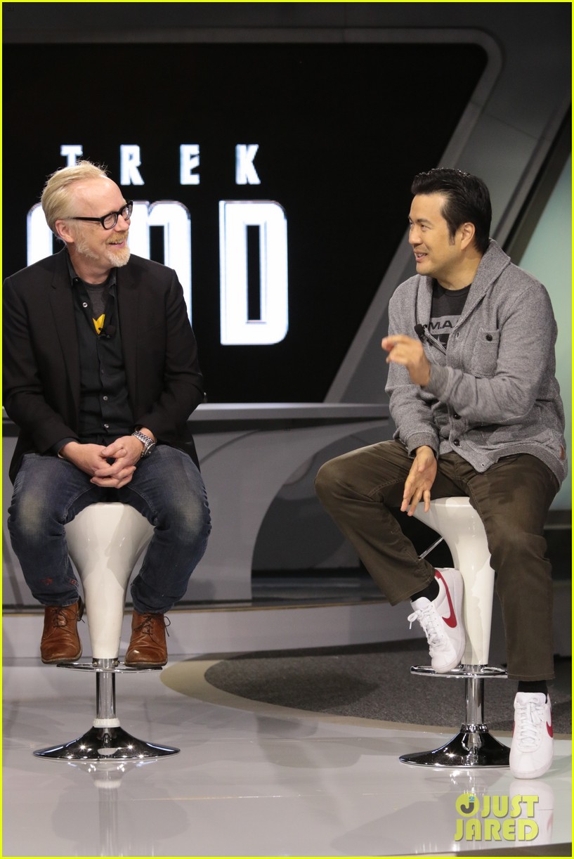 Chris Pine & Zachary Quinto Give the Vulcan Salute at 'Star Trek' Fan Event: Photo 3662417 ...